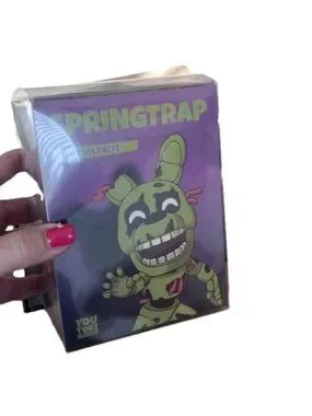 yootooz | Art | Yootooz Fnaf Springtrap Five Nights At Freddys Vinyl ...